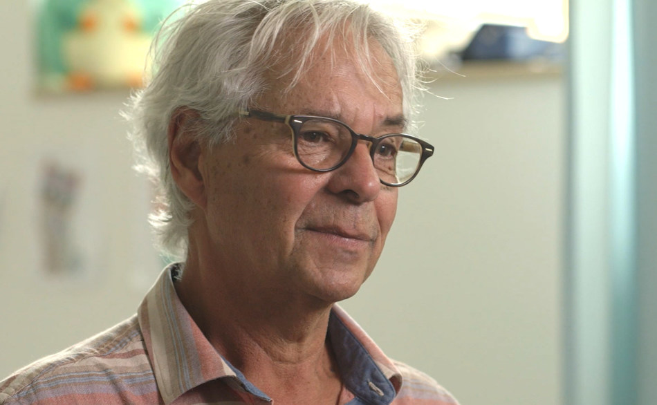 Le Dr Gilles Julien et Hélène (Sioui) Trudel présentent leurs excuses