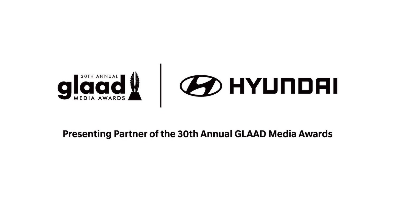 Glaad Logo New York, NY 6. Mai 2022: Tommy Dorfman In Der Kleidung