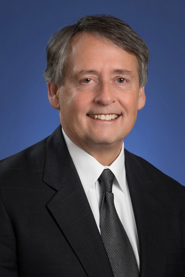 Northwest Kidney Centers Honors Steven Huebner With its Highest Award