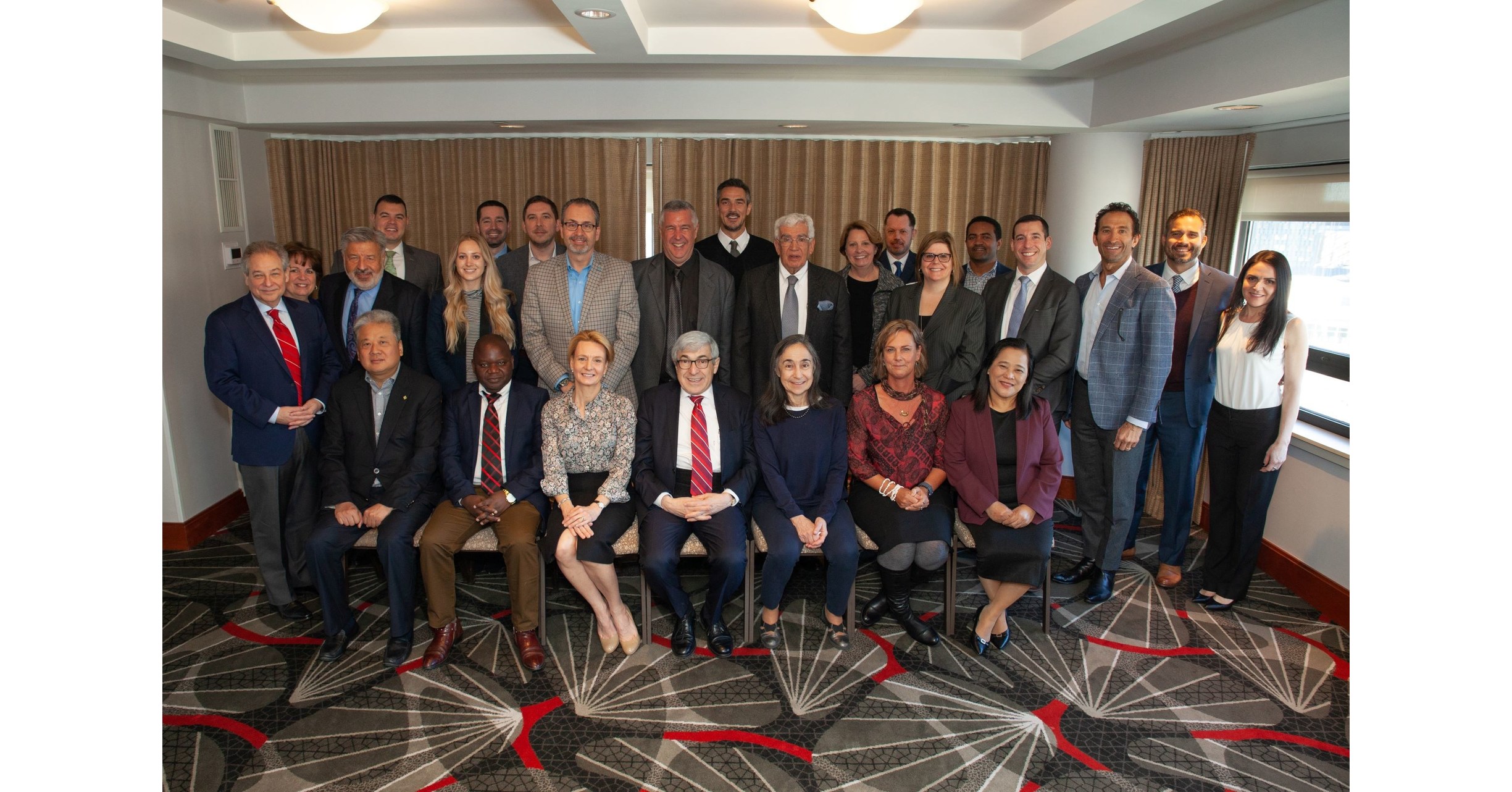 Henry Schein Sponsors 13th Annual Senior Dental Leaders Programme At ...