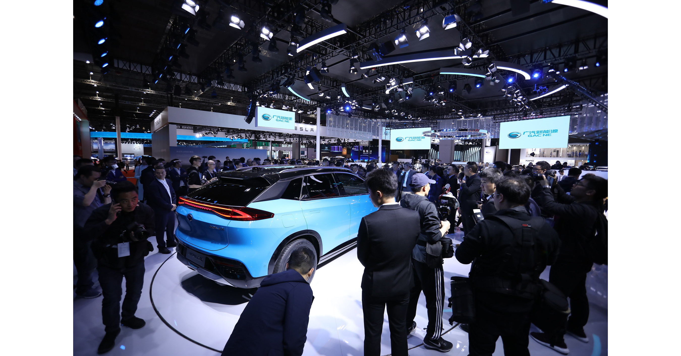 GAC New Energy Unveils Electric SUV Aion LX With NEDC Range Over 373 Miles