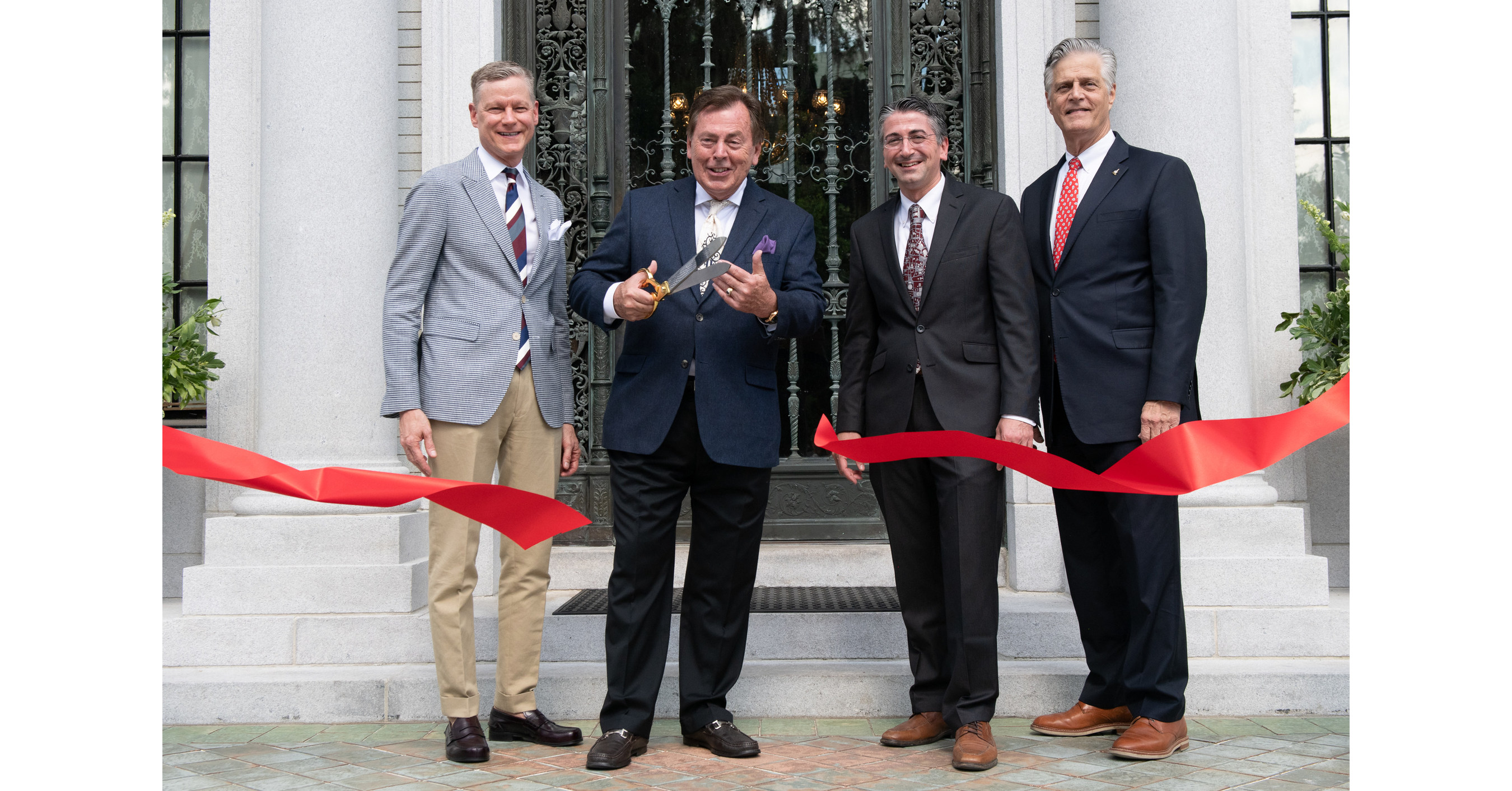 Luxury Hotelier Unveils Restoration of 100 Year Old Private Residence ...
