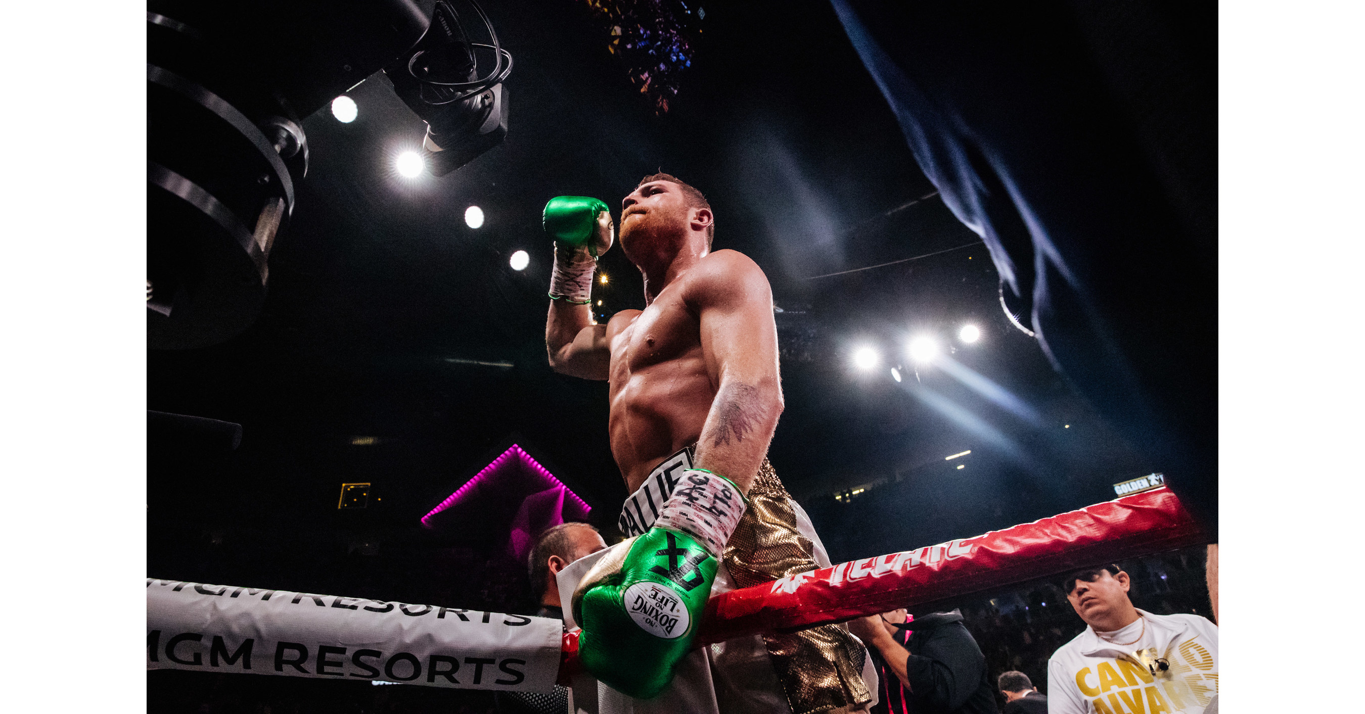 Hennessy Toasts Saúl "Canelo" Álvarez As He Remains The Middleweight ...