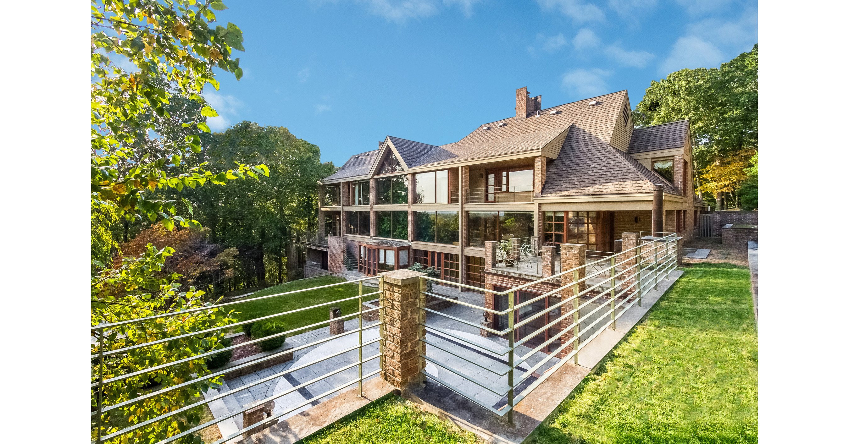 New Jersey Estate on 10 Private Acres Heads to Luxury Auction® May 18th