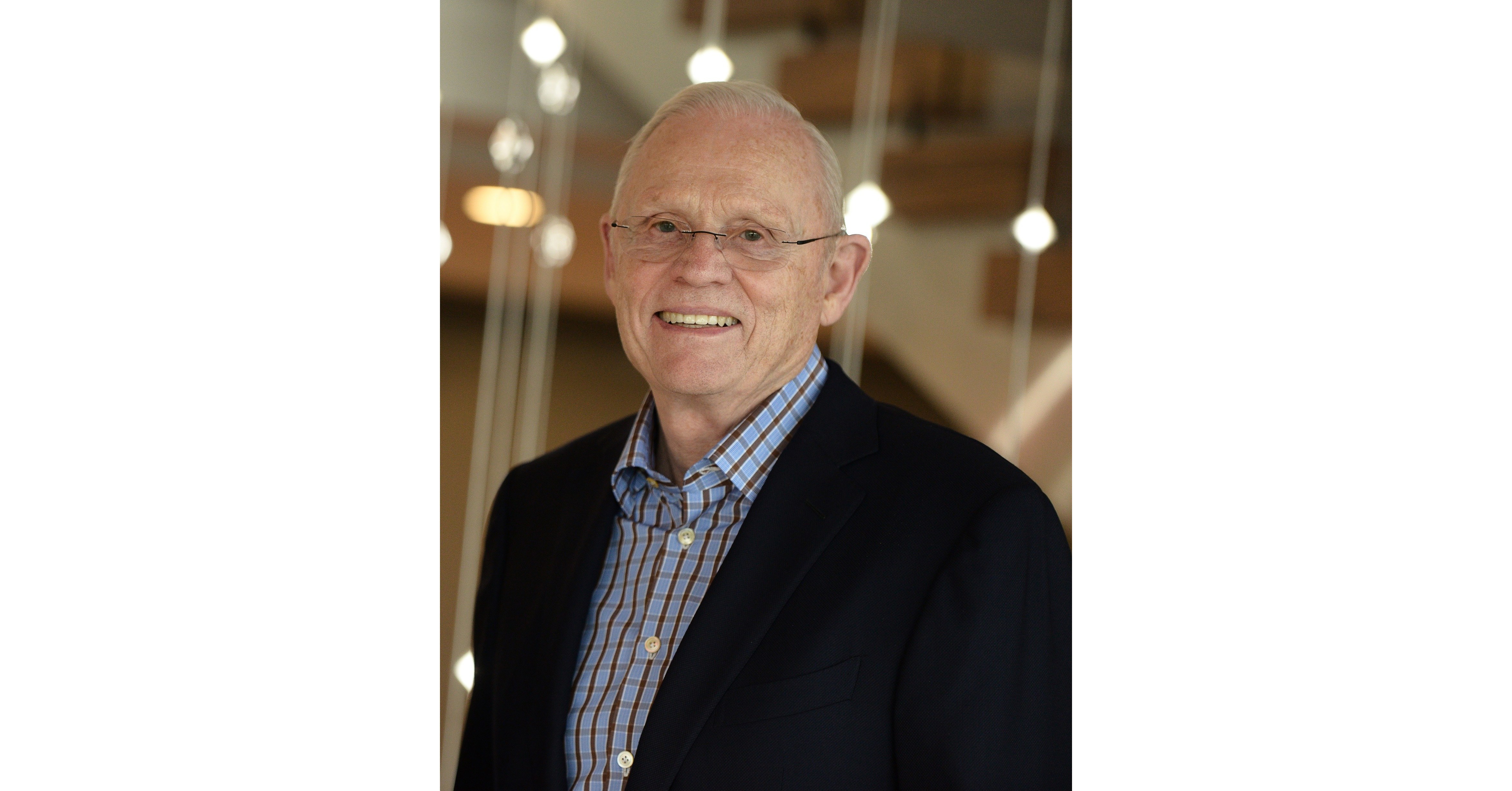 Frank M. Sands Sr. (MBA '63) Donates to UVA Darden the Largest Gift in ...