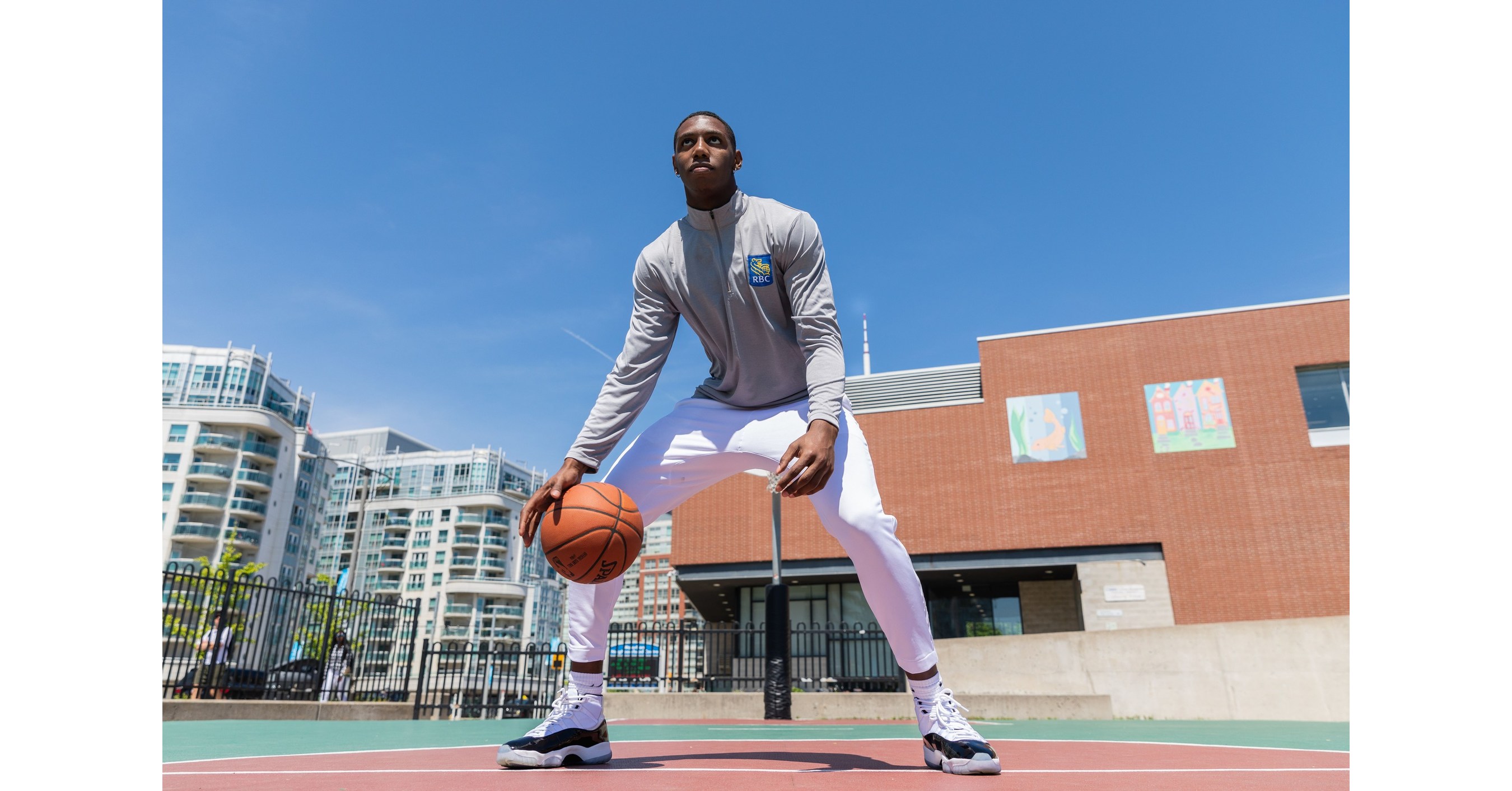 RBC signe une entente de commandite pluriannuelle avec R.J. Barrett ...