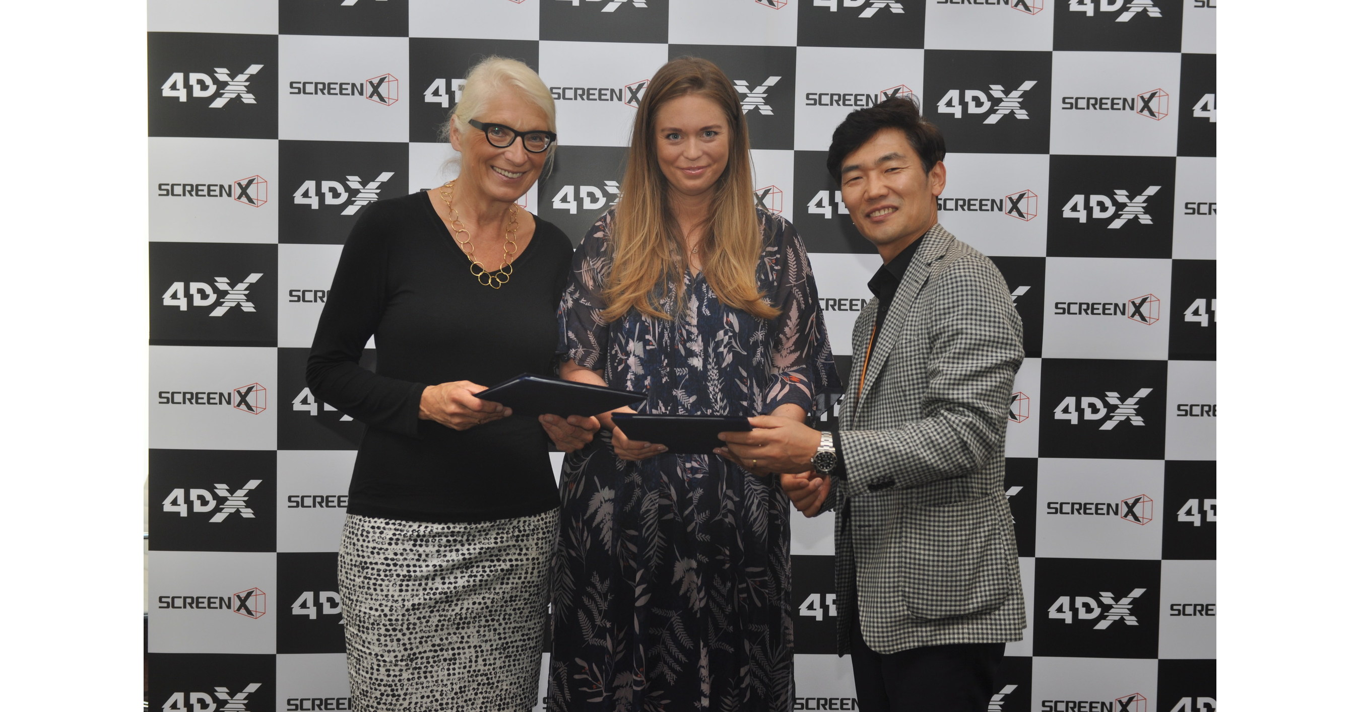 Filmpalast eröffnet weltweit erstes 4DX-Lichtspielhaus mit Extreme ...