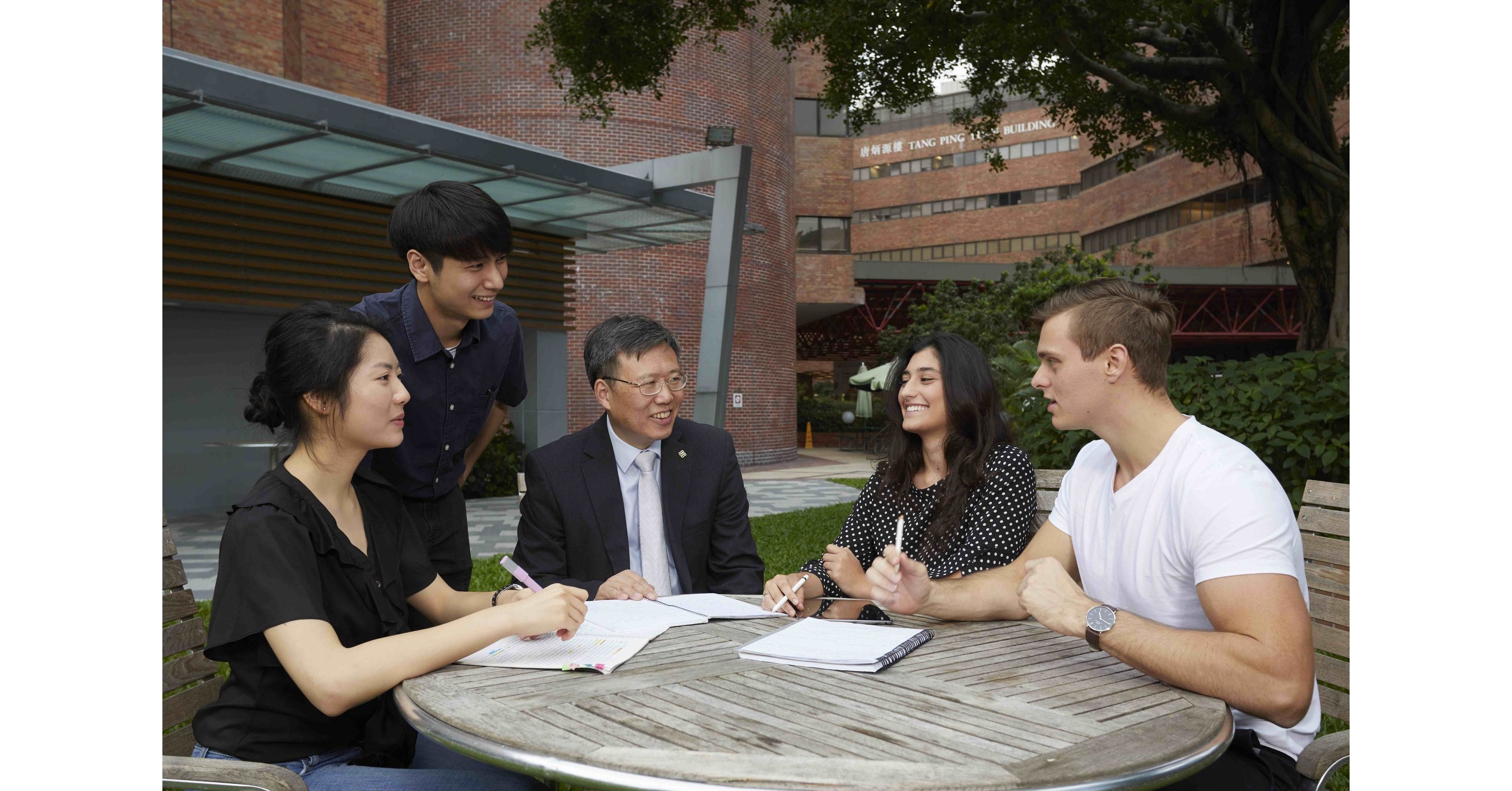 Professor Jin-Guang Teng Assumes Office as the New PolyU President
