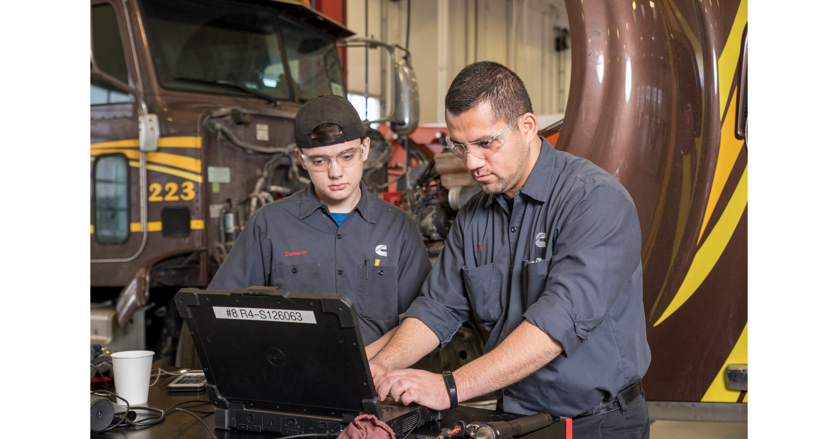 Fleet Complete and Cummins Offer Remote Engine Diagnostics to Customers