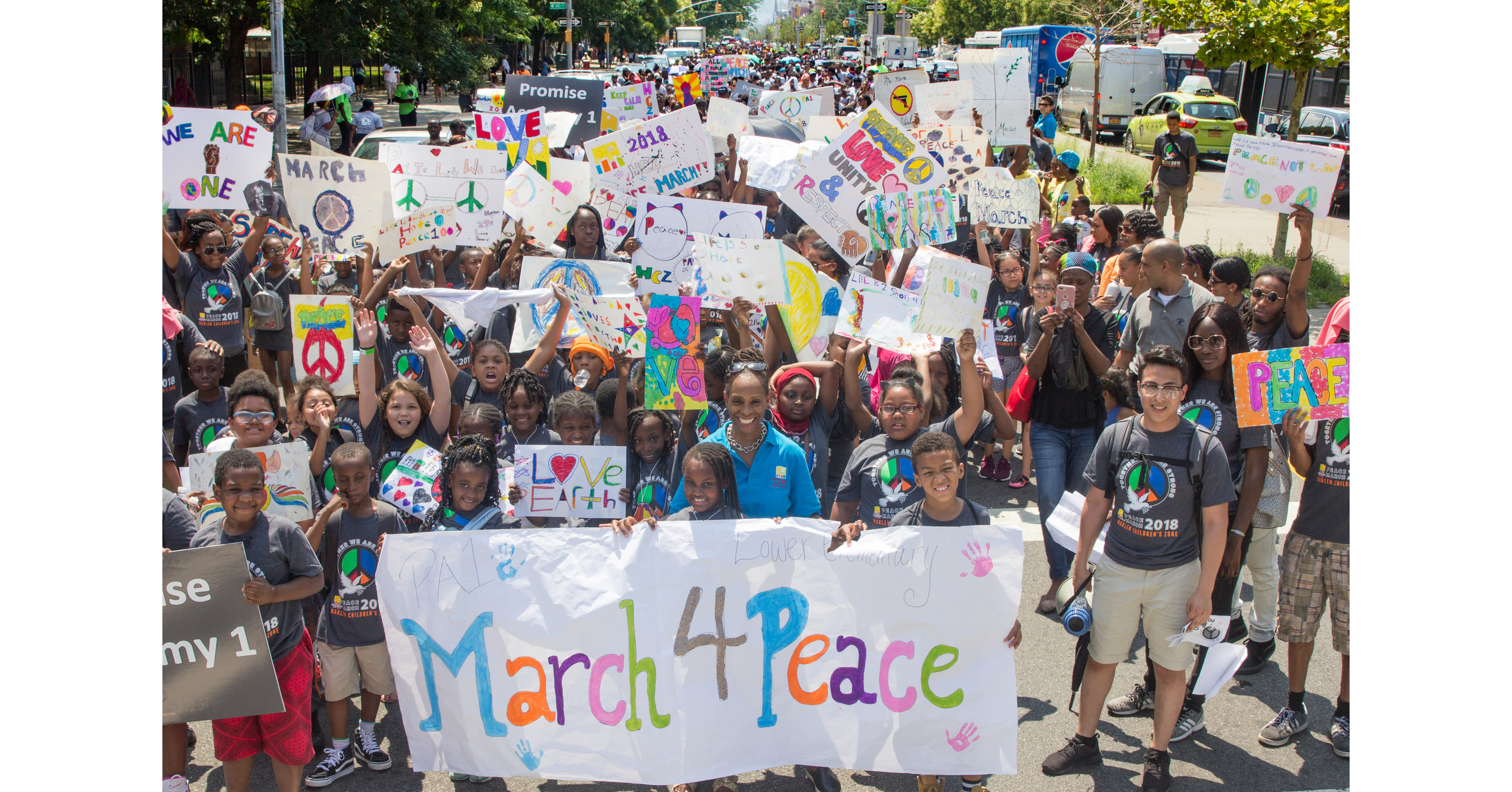 Thousands of children in Harlem call for end to violence at 25th Annual ...