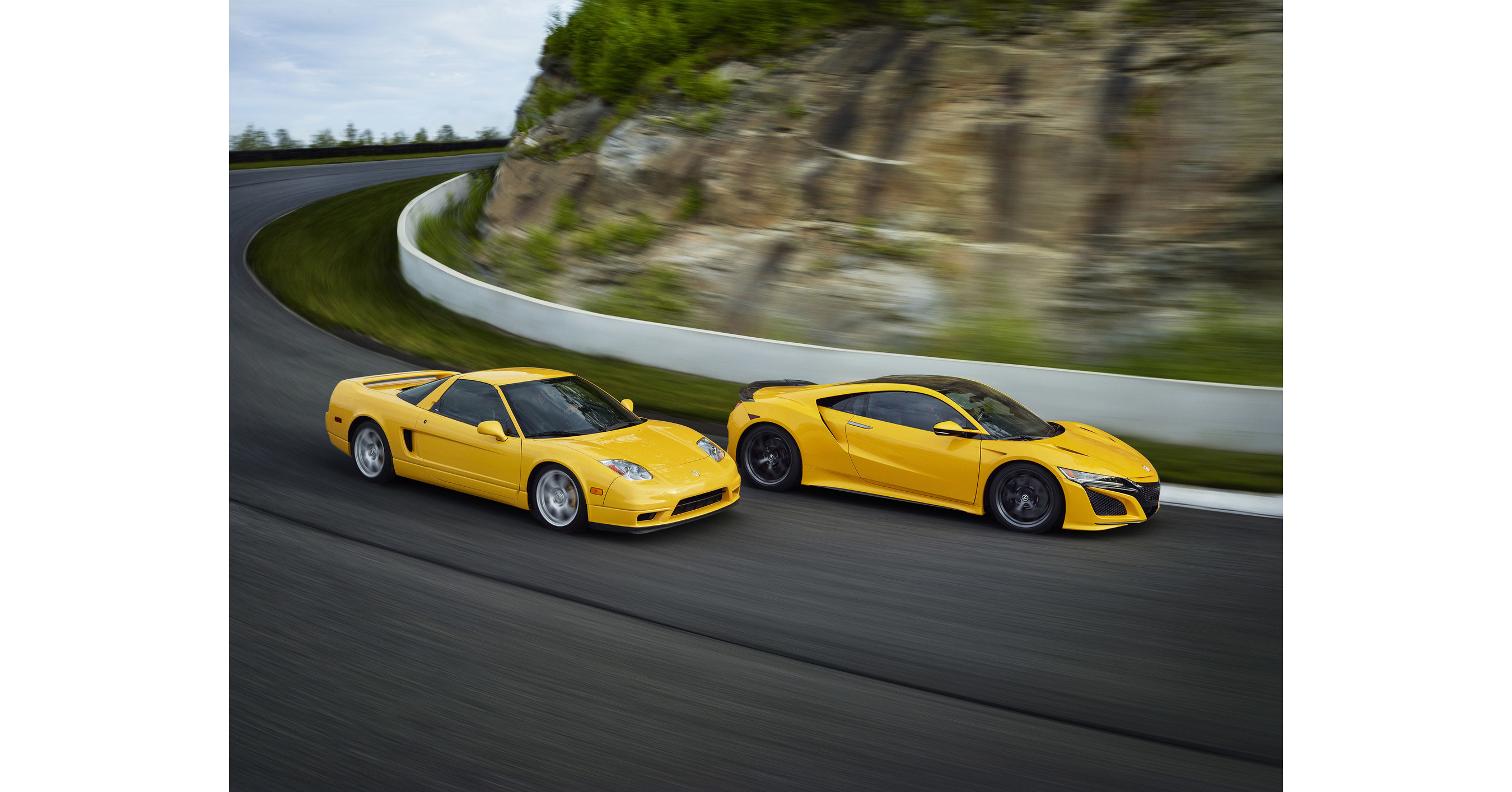 2020 Acura NSX Debuts Heritage Color - Indy Yellow Pearl at Monterey ...