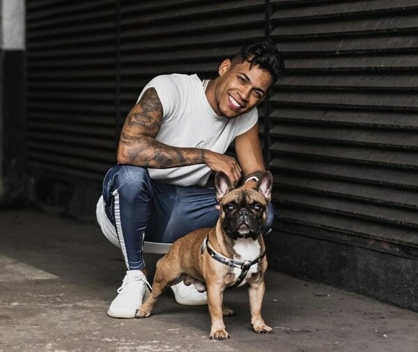 Abner Pinheiro influenciador digital e youtube bomba nas redes sociais ...