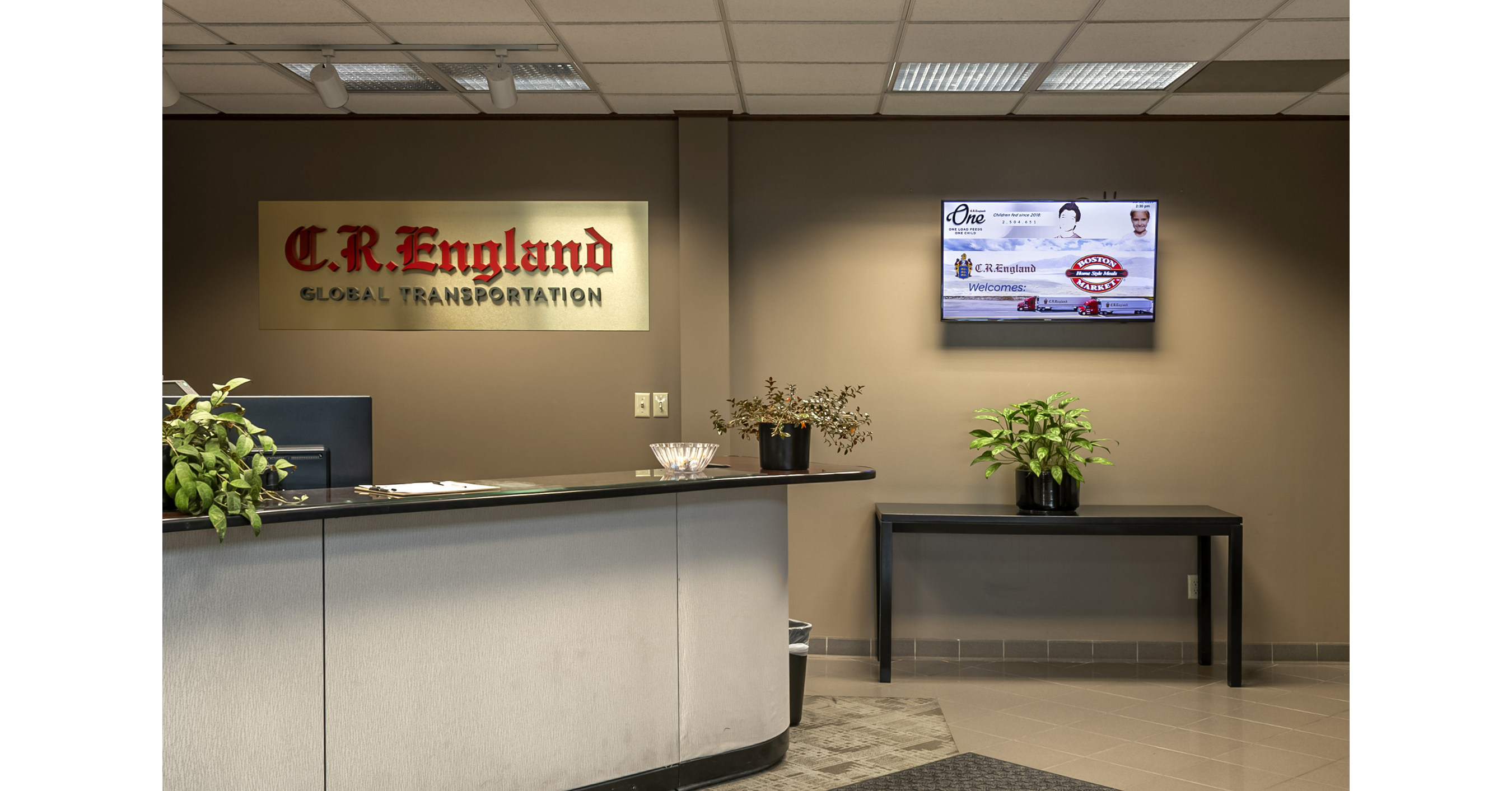 Digital Signage Drives Innovative Communication at C.R. England