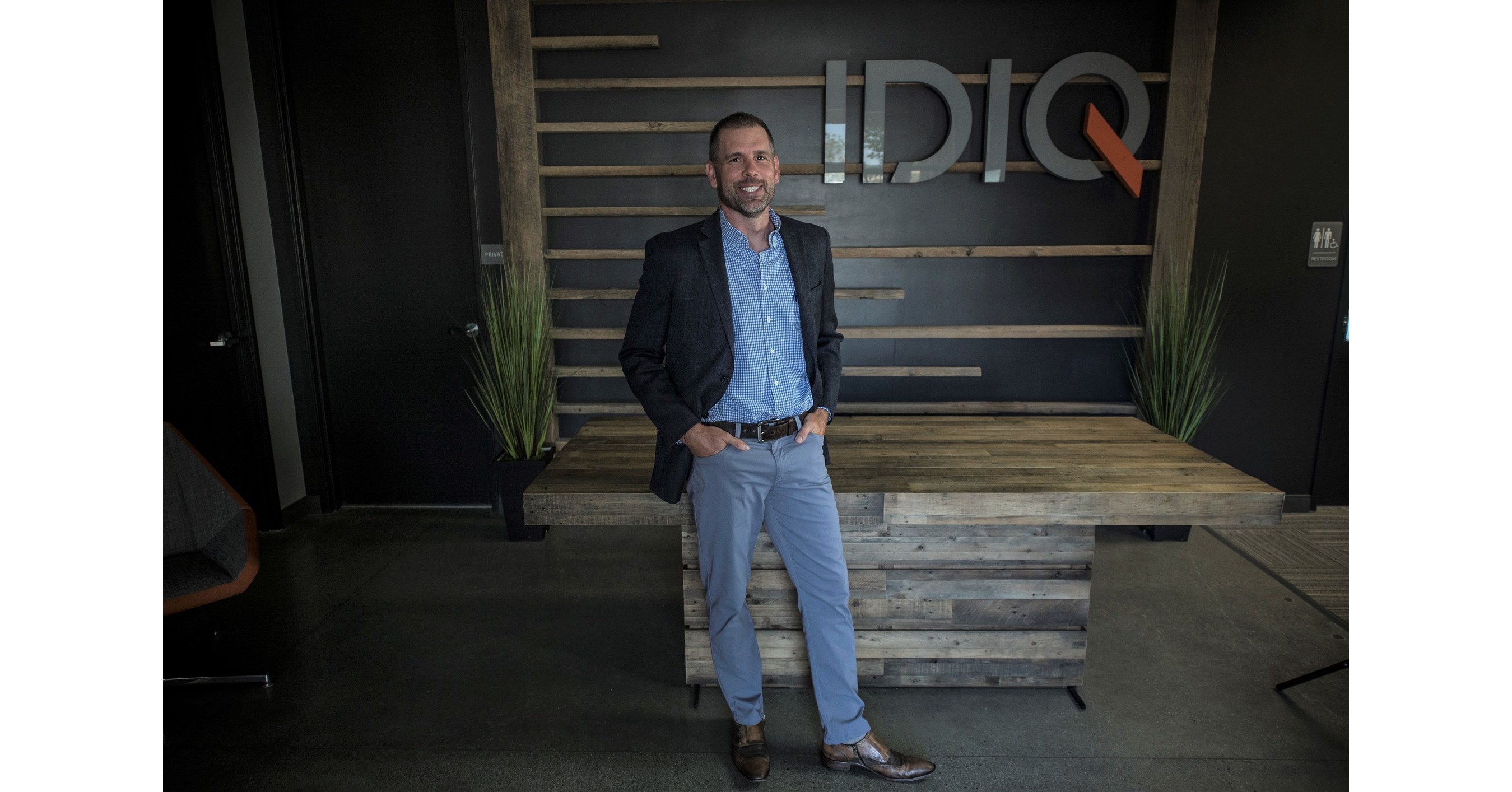 IDIQ℠ Earns Stevie Award as One of the Best Places to Work in the World