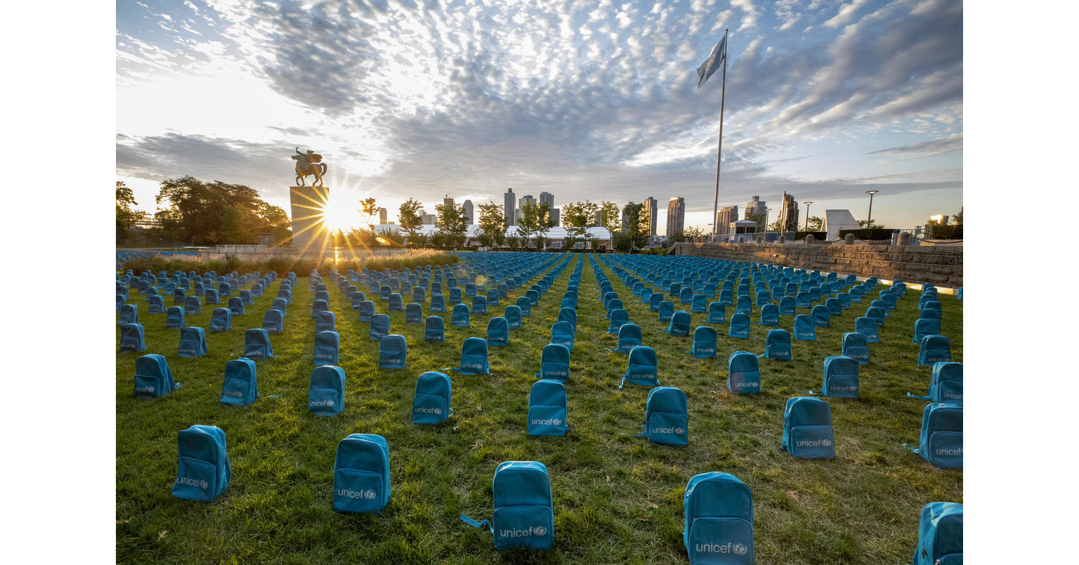 3,758 school backpacks laid at the United Nations show the grave scale ...